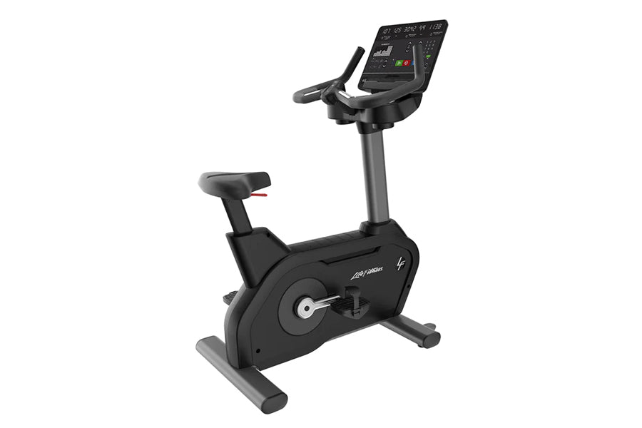 Life Fitness Club Series + (Plus) Upright Lifecycle Bike w/ SE3 Consol ...